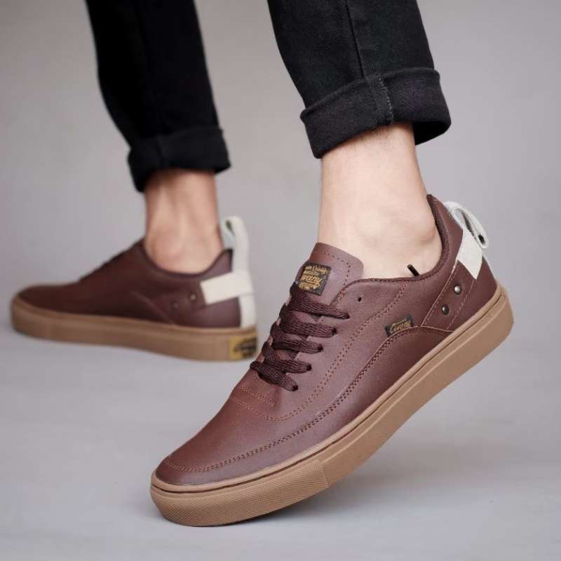 Jual Sepatu Kets Kulit Asli Pria Model Terbaru - Harga Promo Mei 2024 | Blibli