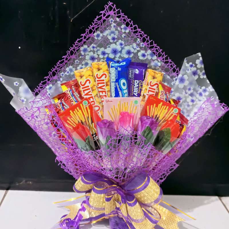 Jual Buket Snack Ultah Buket Wisuda Buket Snack Wisuda Anniversary di ...
