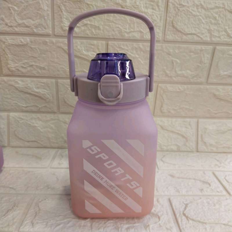 Jual BOTOL MINUM GEMOY GRADIASI KOTAK UK.1500ml FREE STIKER 2D & 3D ...