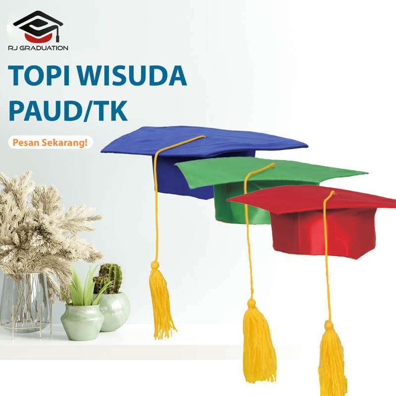 Ketahui Tips dan Cara Pakai Topi Toga yang Benar - Blibli Friends