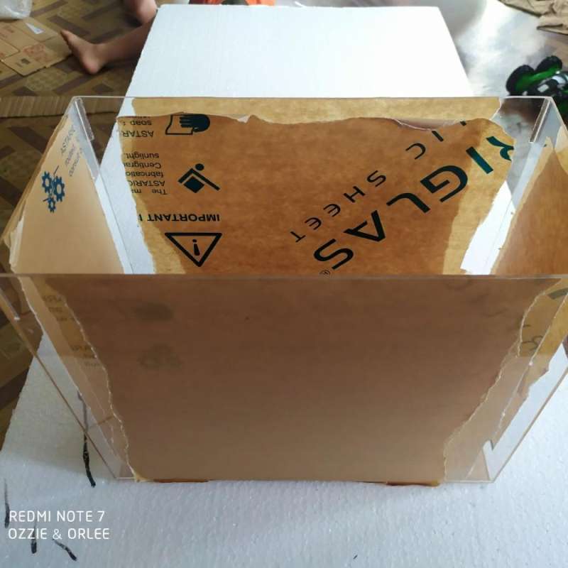 Jual kotak akrilik 30x15x25 custom di Seller YoiMoi27 - Sindang Sari ...