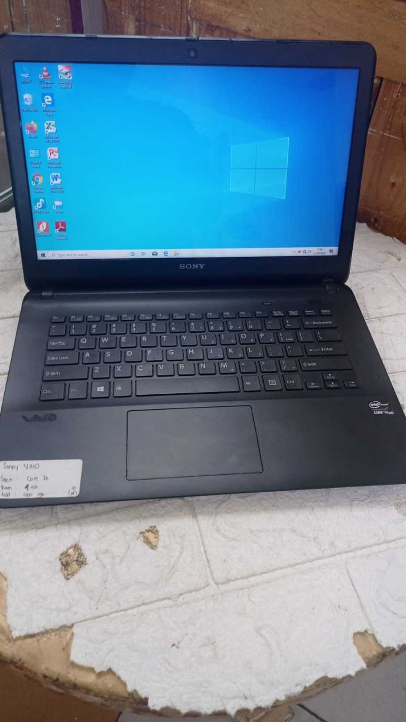 Jual Laptop Sony Vaio layar 14inc core i3 Ram 4gb hdd 5gb di Seller ...