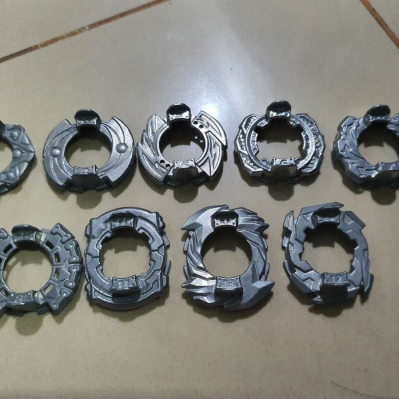 Promo BEYBLADE BURST FORGE DISC - 3 Diskon 5% di Seller Lazy store ...