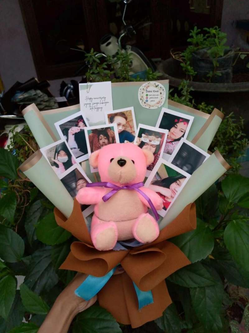 Jual Buket Bunga Boneka & Polaroid (model A-05) Boneka Mini, Buket ...