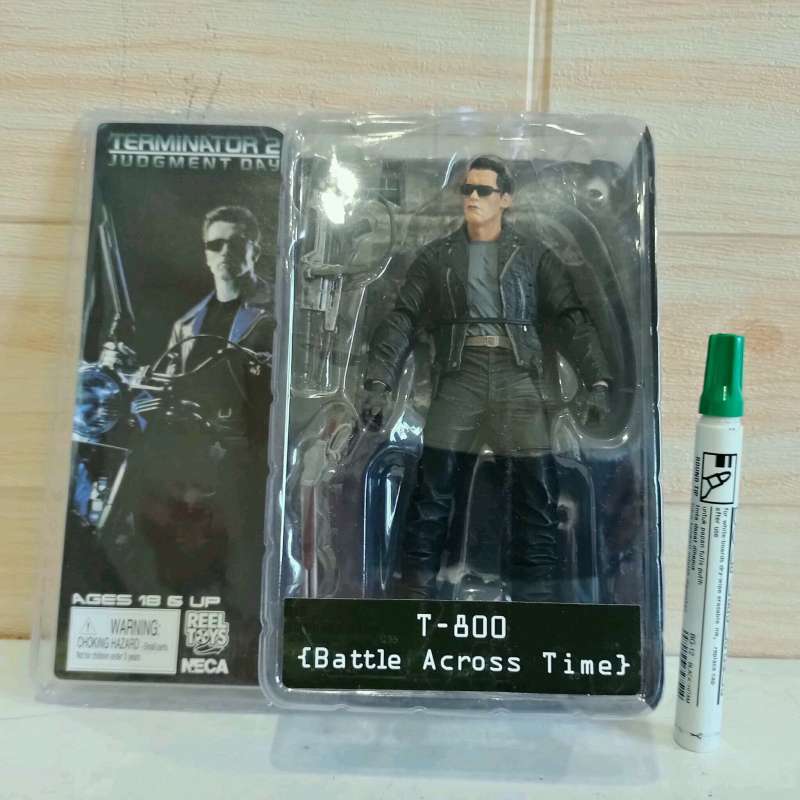 Jual mainan figure terminator T800 battle across time terminator 2 ...