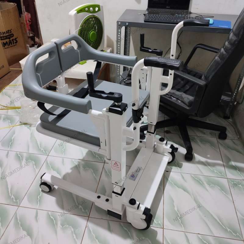 Jual kursi roda transfer pasien + BAB . kursi roda commode chair di ...
