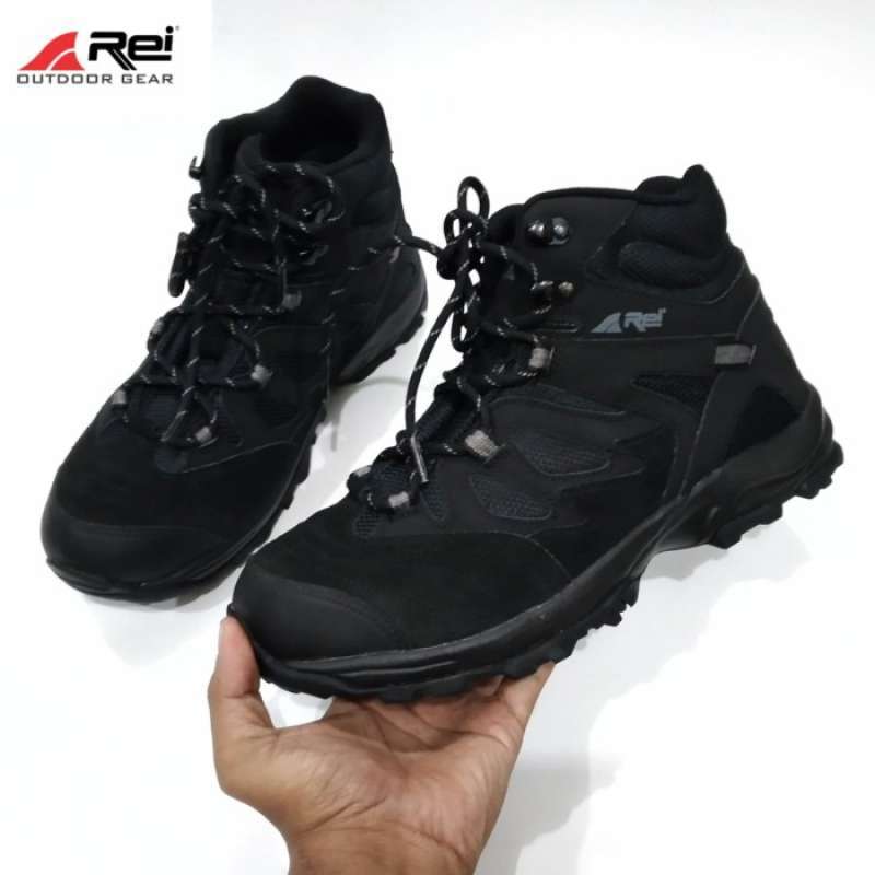 Promo sepatu hiking arei waterproof/sepatu gunung original Diskon 23% ...