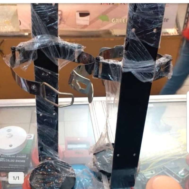 Jual BRACKET APAR ALAT PEMADAM API YAMATO 2KG TABUNG POWDER 2KG BRACKET ...