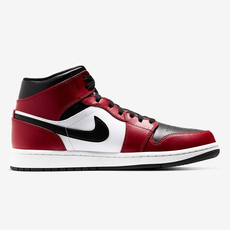 Jual Nike Men Air Jordan 1 Mid Chicago Toe Sepatu Sneakers Pria [554724 ...