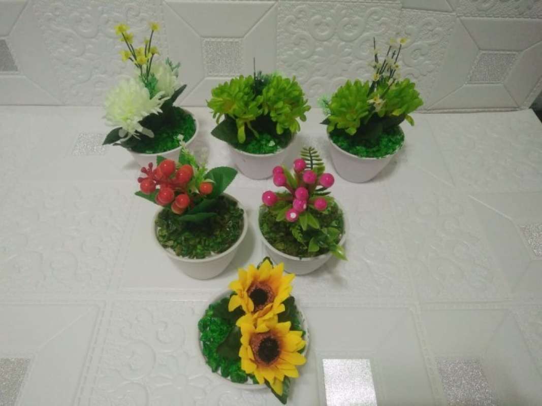 Jual Bunga Campur Pot Uk.10cm Hias Meja Atau Dinding Di Seller Monero ...