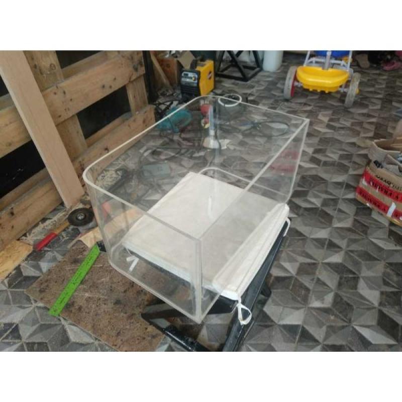 Jual Aquarium Akrilik Ukuran 100x40x50 cm (Tebal dan Tidak Mudah Pecah ...