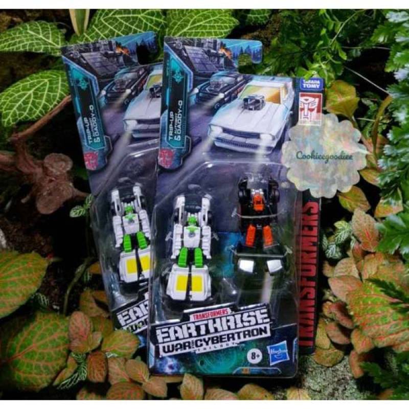 Jual Transformers Earthrise Trilogy Trip Up and Autobot Daddy di Seller ...