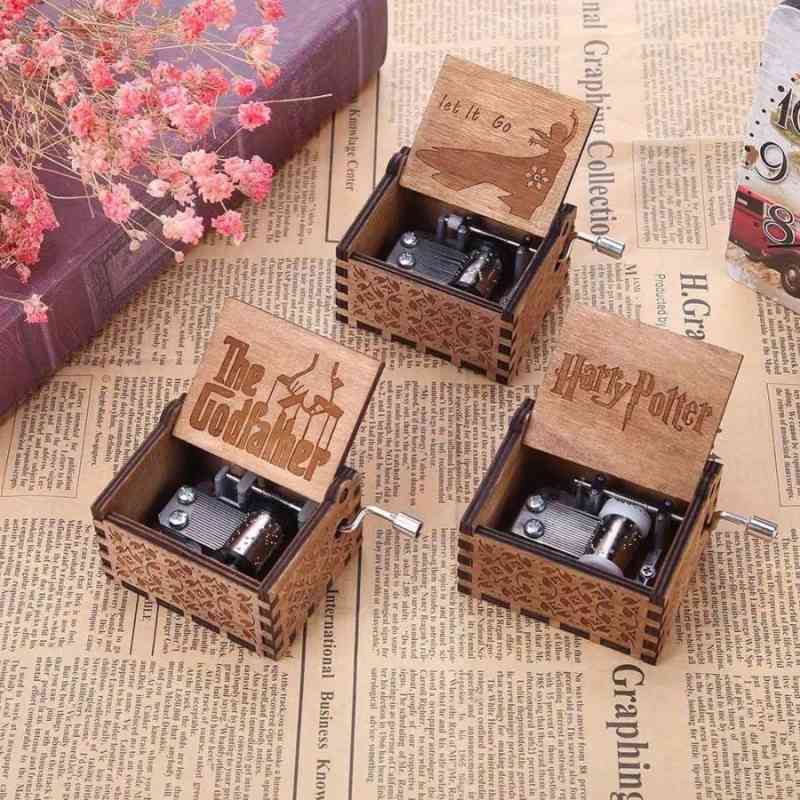 Jual Musik Box Kayu Design Vintage Import - Davy Jones Di Seller Toy ...