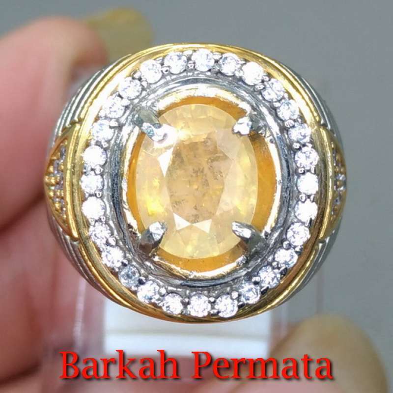 Batu Safir Kuning