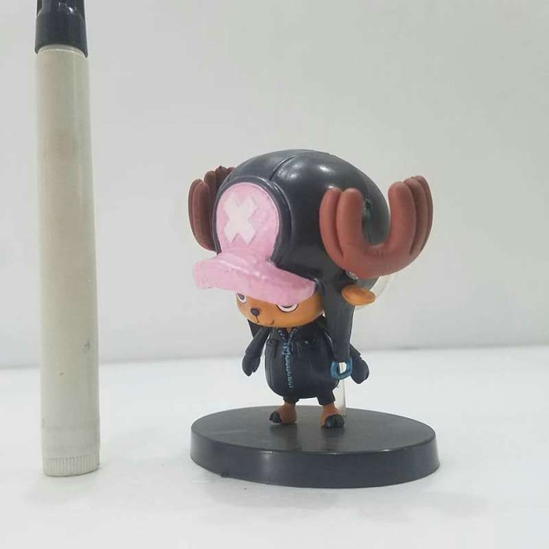 Jual Mainan Static Figure Tony Tony Chopper Gold Movie Black Jacket One ...