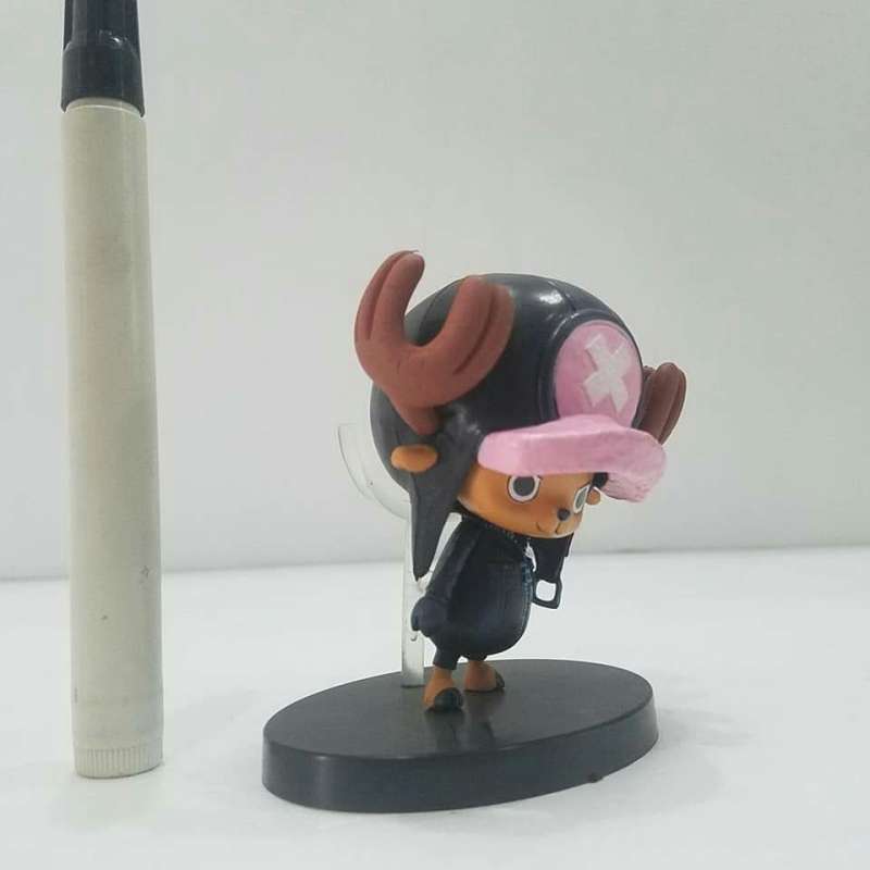 Jual Mainan Static Figure Tony Tony Chopper Gold Movie Black Jacket One ...