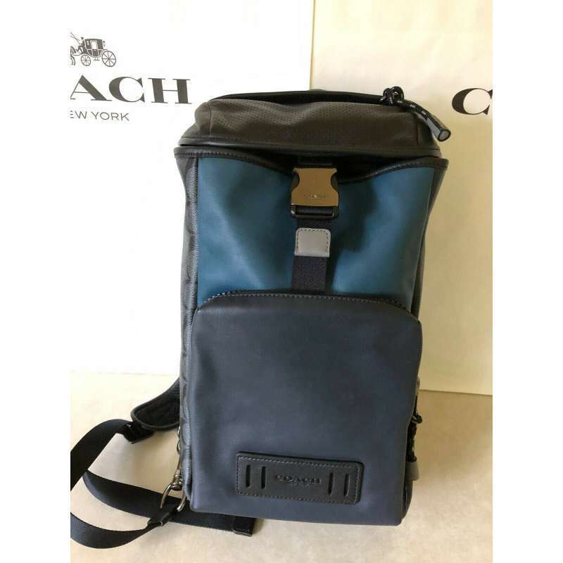 Promo Coach Man Ranger Pack Signature - Tas Selempang Pria Diskon 25% ...