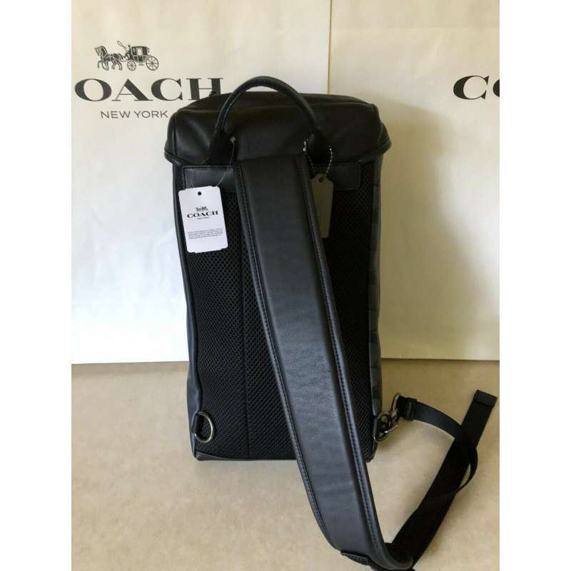 Promo Coach Man Ranger Pack Signature - Tas Selempang Pria Diskon 25% ...