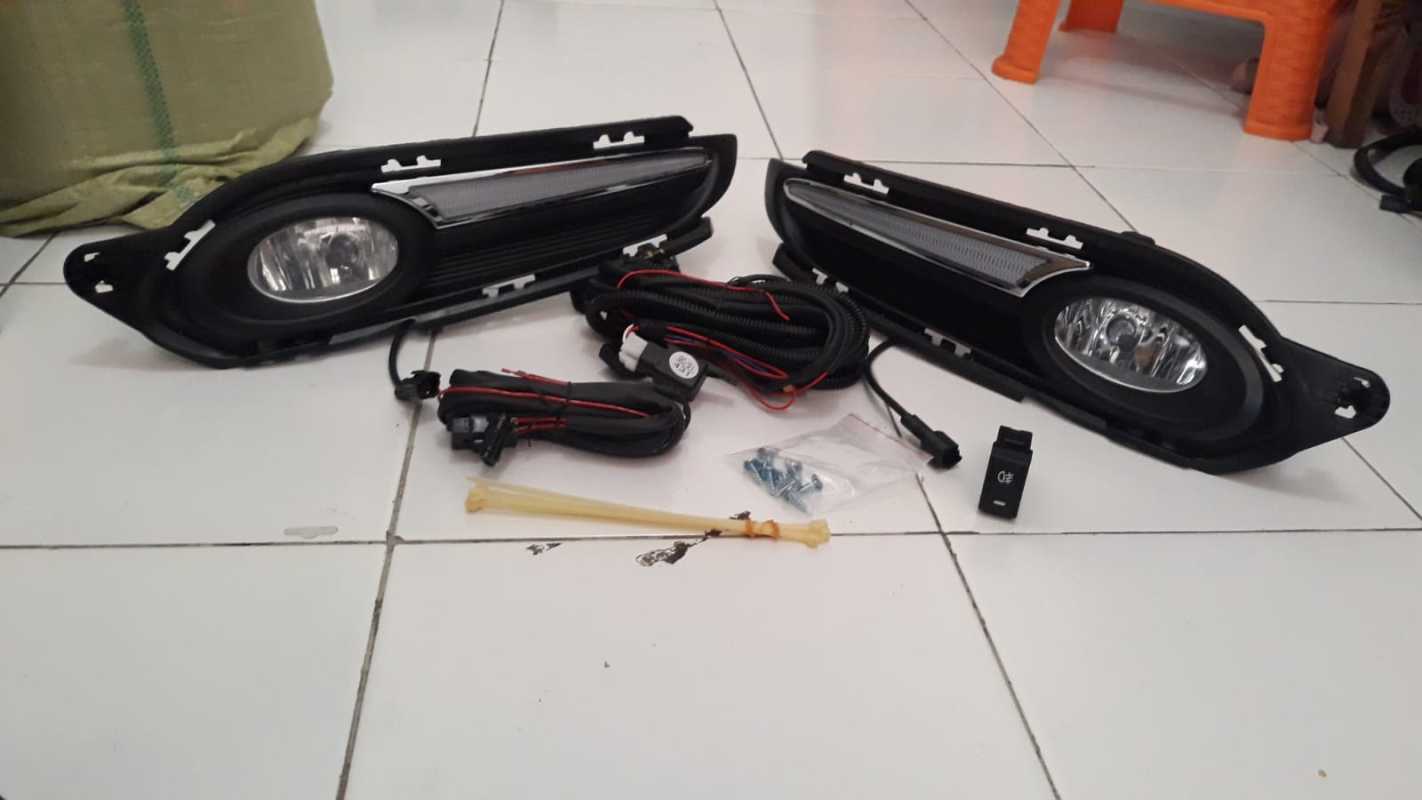Jual Lampu Kabut Fog Lamp Day Running Led HRV Vezel 2014 up - Hitam di ...