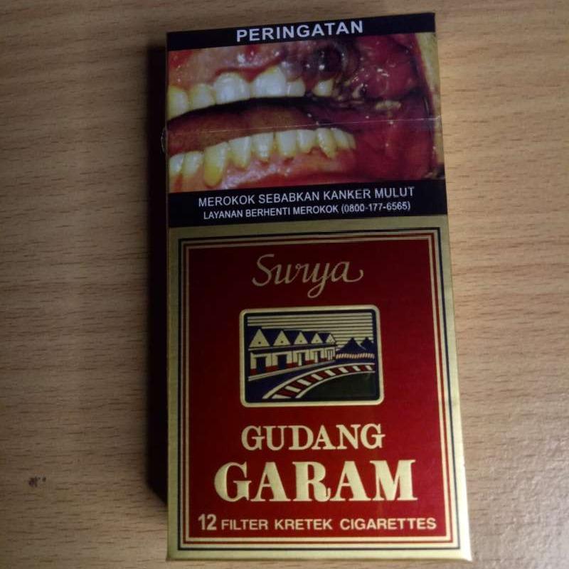 Jual Gudang Garam Surya 12 Rokok [1 Slop/ 10 Bungkus/ 12 Batang] Di ...