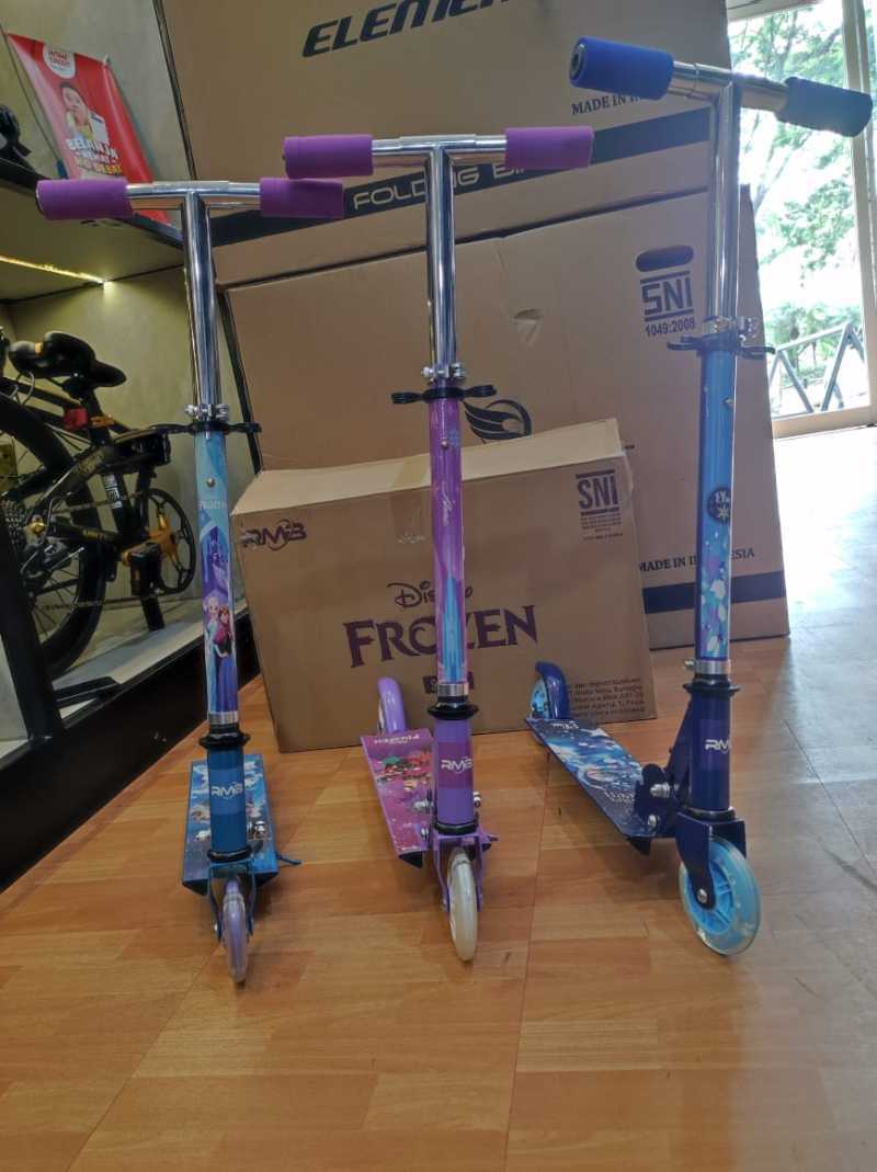 Jual Skuter Element 2 Roda ( Include Kertas Kado ) Di Seller Robert ...