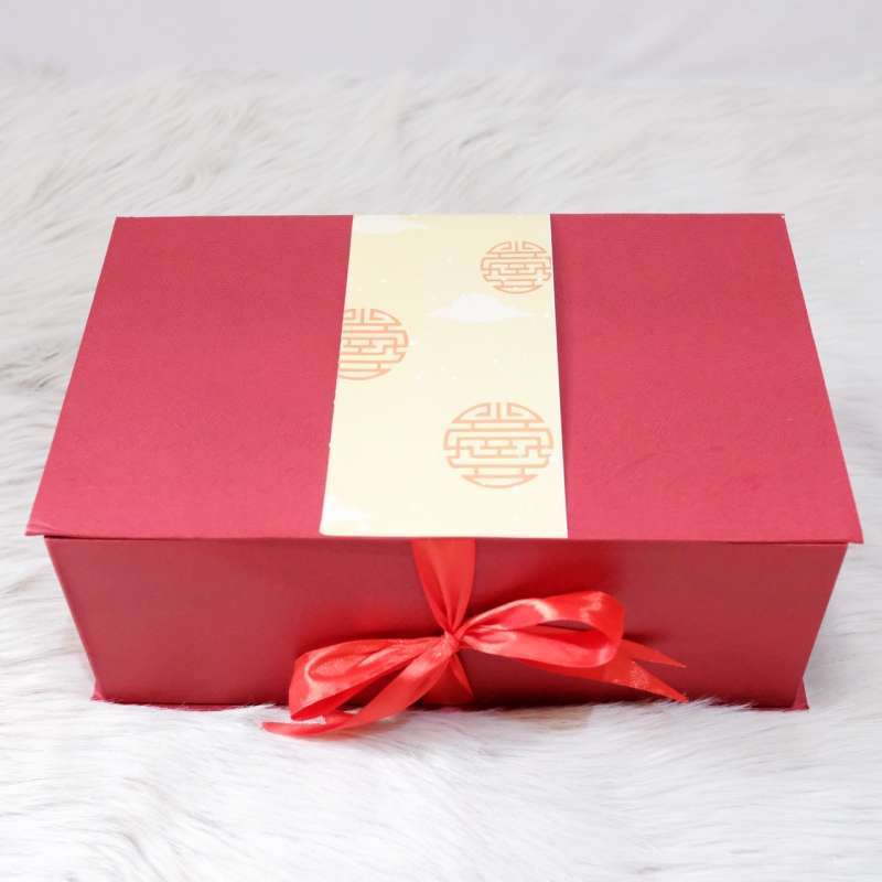 Jual Caviar Wear Gift Box Kotak Kado Box Hampers Hardbox Premium Imlek ...