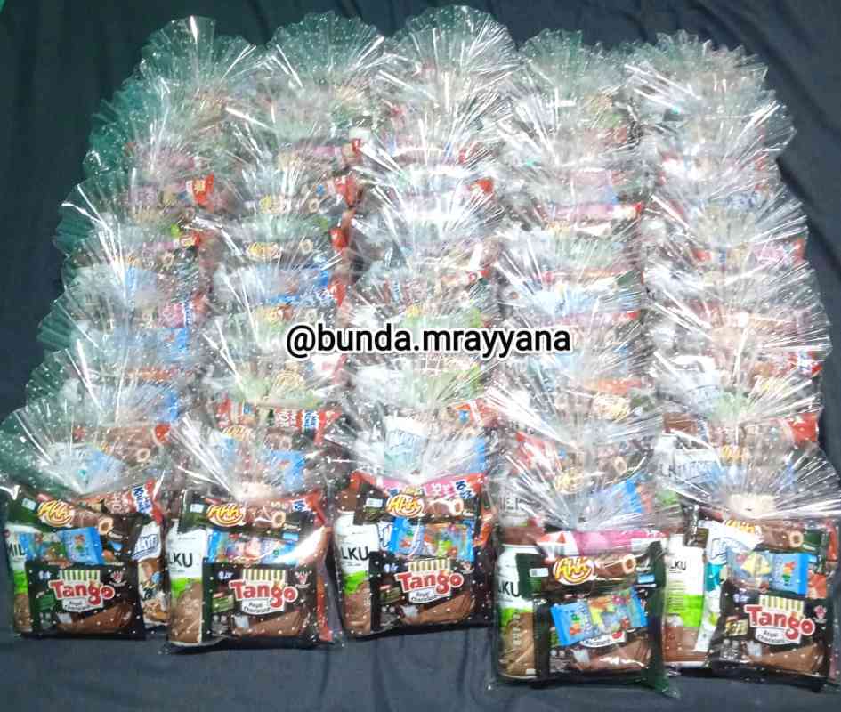 Jual Paket Jajanan dan Aneka SNACK 600gr Jajan Anak Wafer Snack Biskuit ...