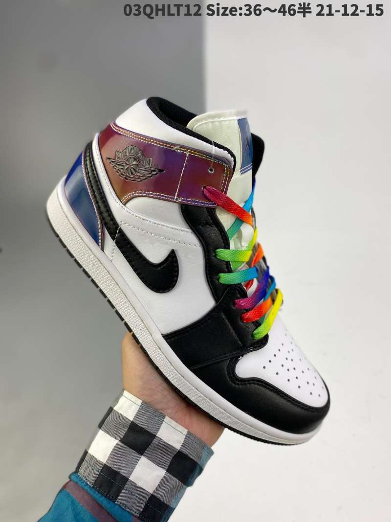 Jual Nike Air Jordan 1 Mid Se Wmns Mid Top Holographic 3m Reflective ...