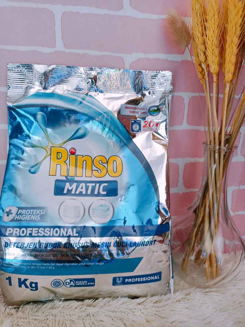Promo Rinso Matic Profesional Laundry kiloan bubuk 1 Kg Diskon 10% di ...