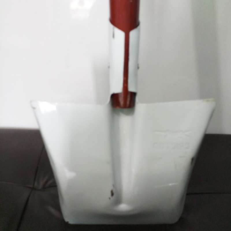 Promo Sekop Rata Baja Gagang kayu CRICTON / Sekop Pasir gagang kayu ...