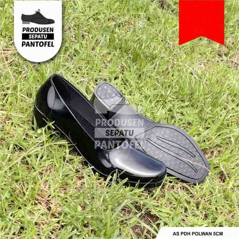 Jual Sepatu Pdh Putri Seri Polwan Asli Mengkilap Tanpa Semir Buat ...