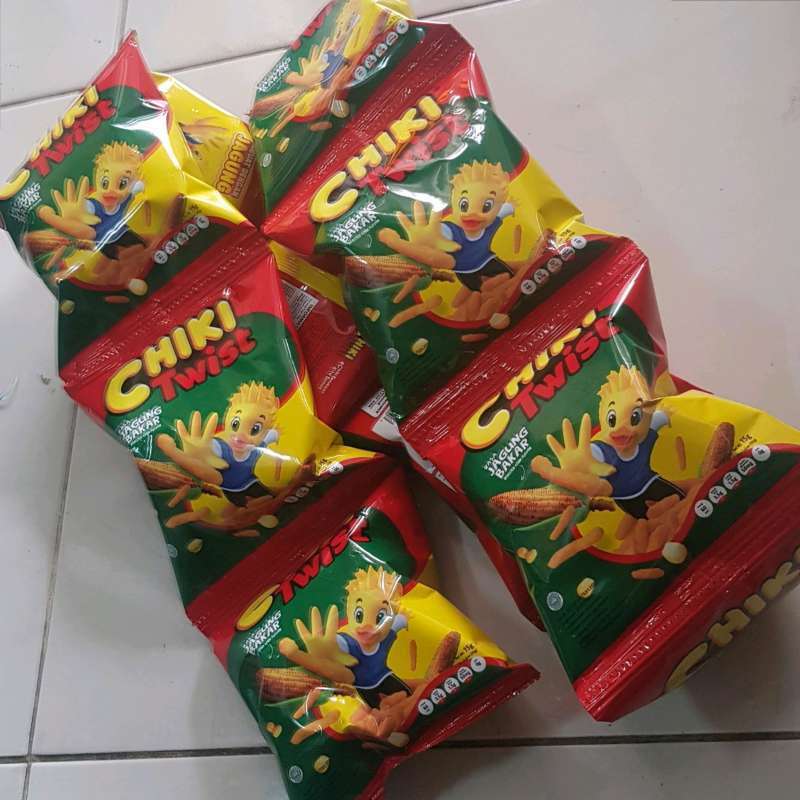 Jual 1 Renceng - Chiki Twist Jagung Bakar Snack 15gr (10pcs) di Seller ...
