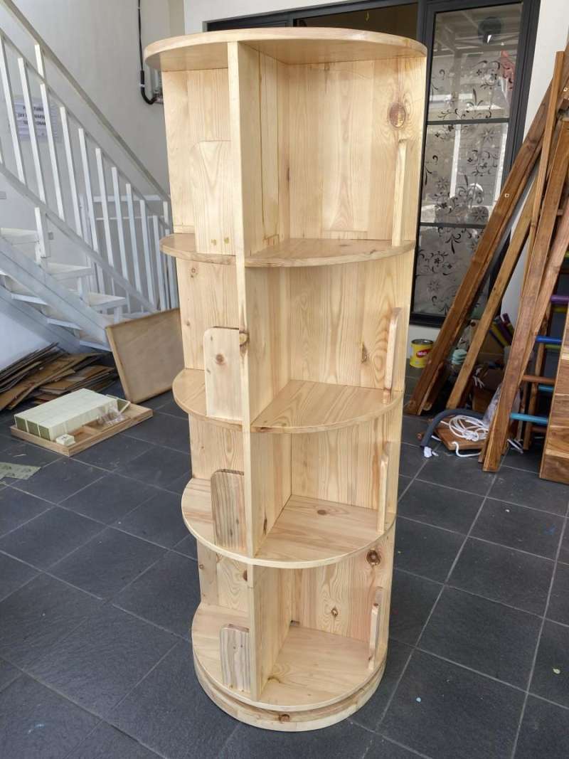 Jual Rak Buku Putar Pinus Di Seller Keinaraayesha Montessori - Denanyar ...