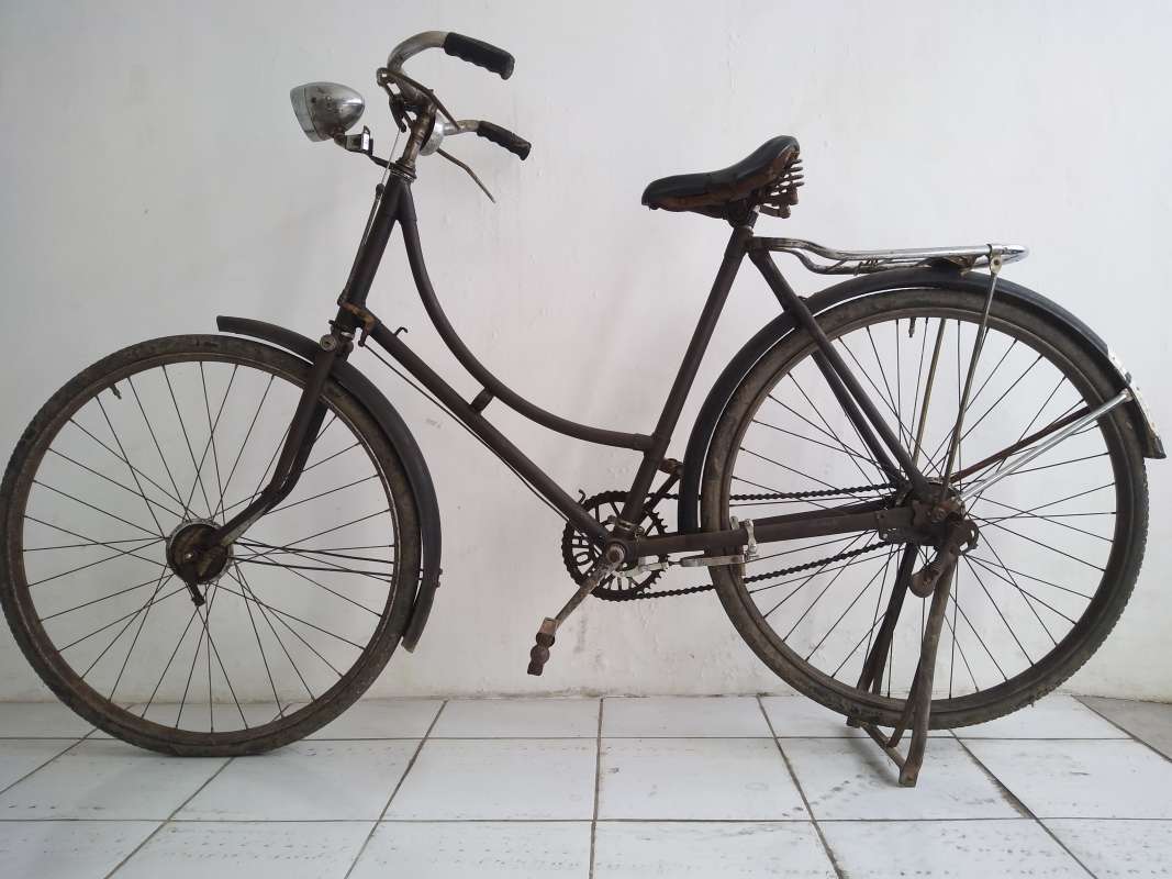 Jual Sepeda Ontel Antik DAMES Raleigh Nothingham England di Seller ...