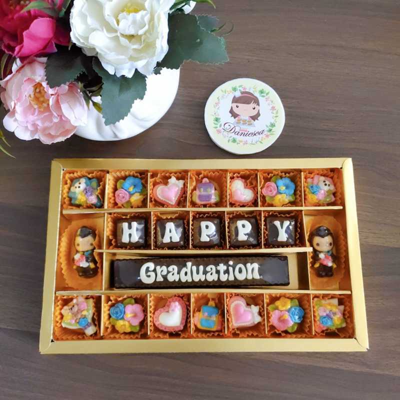 Jual Chocolate gift S28B - Coklat sekat ucapan untuk kelulusan / wisuda ...
