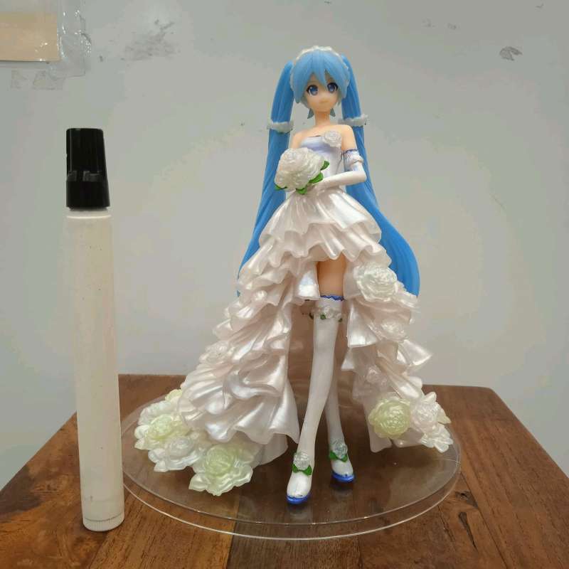 Jual mainan static figure hatsune miku wedding tinggi sekitar 7 inch ...
