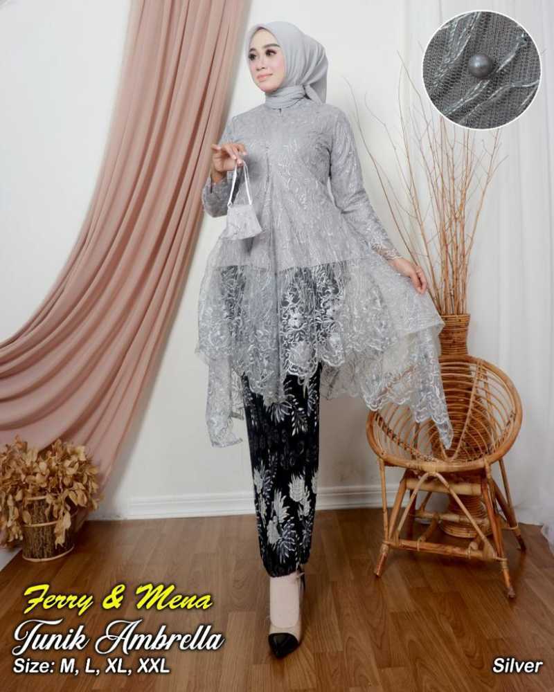 Kebaya Muslim Wisuda