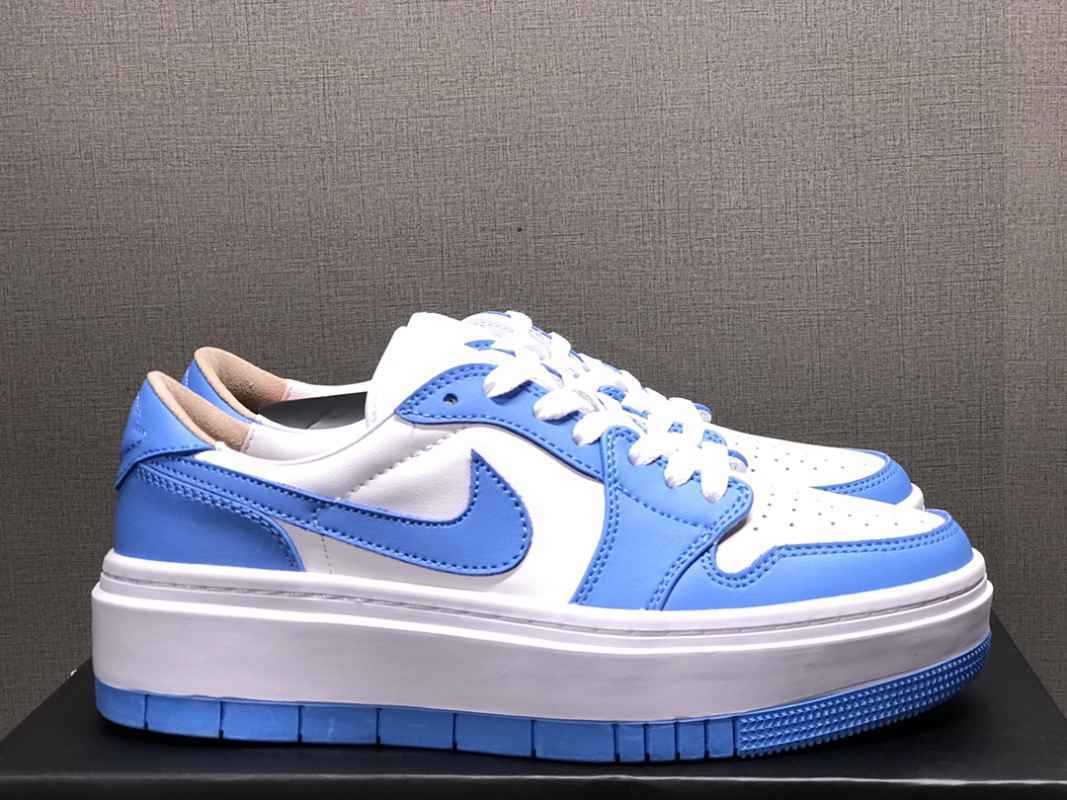 Jual Nike Air Jordan 1 tingkat rendah Se putih dan biru sepatu basket ...