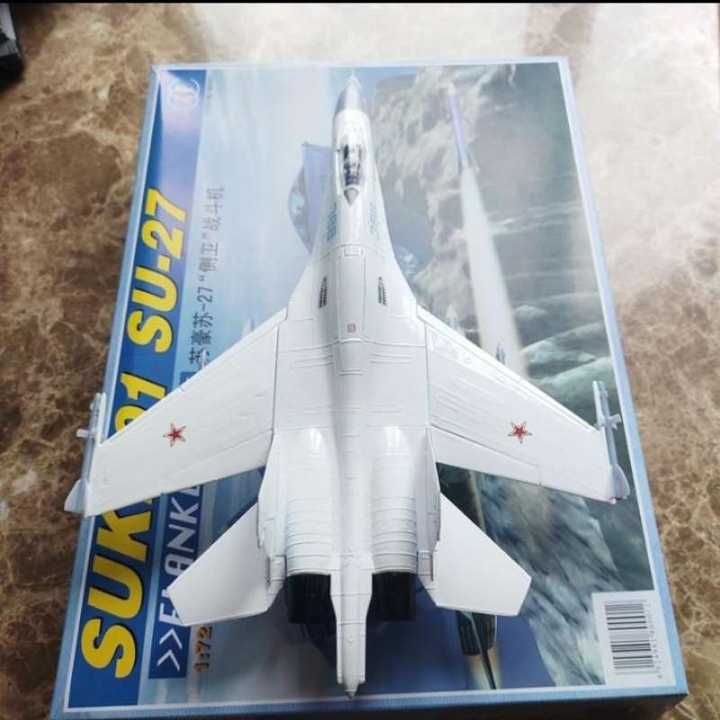 Jual Model kit Sukhoi Su-27 Rusia Pesawat Tempur Miniatur di Seller ...