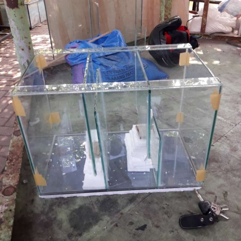 Promo AQUARIUM.SUMP FILTER 50X30X35 KACA 5.MILI .2 CHAMBER /SKATAN ...