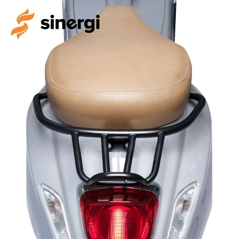 Jual Sporty Rear Rack For Vespa Primavera / Sprint (chrome / Black ...