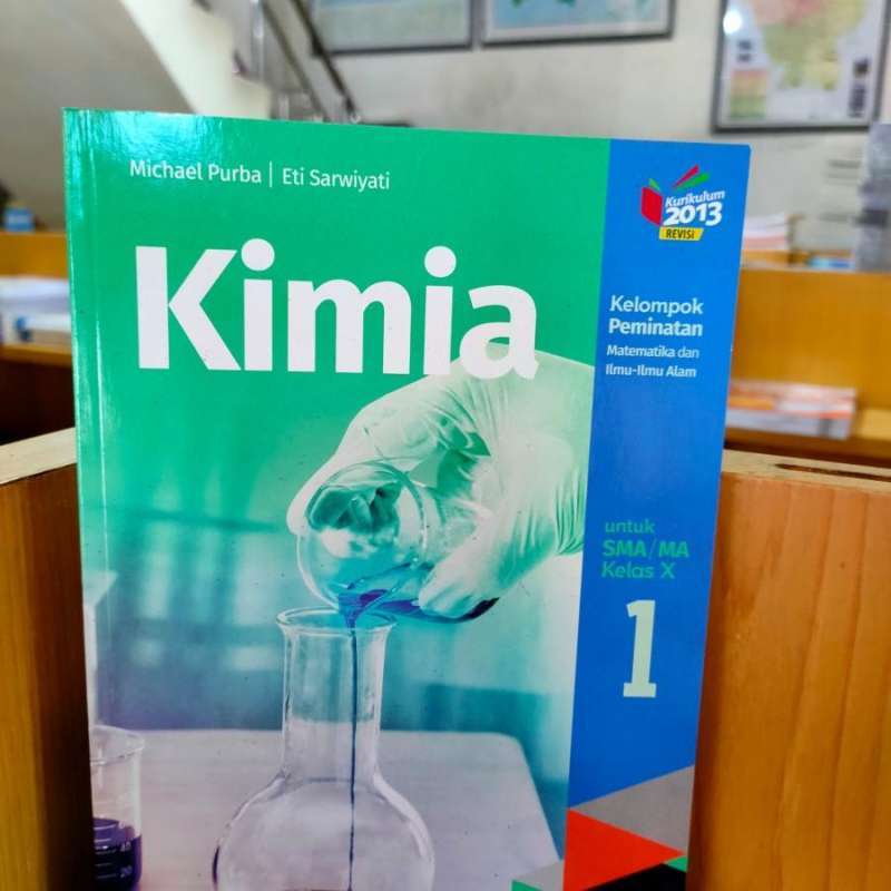Jual Kimia SMA Kelas X/10 Kelompok Peminatan Michael Purba Erlangga di ...