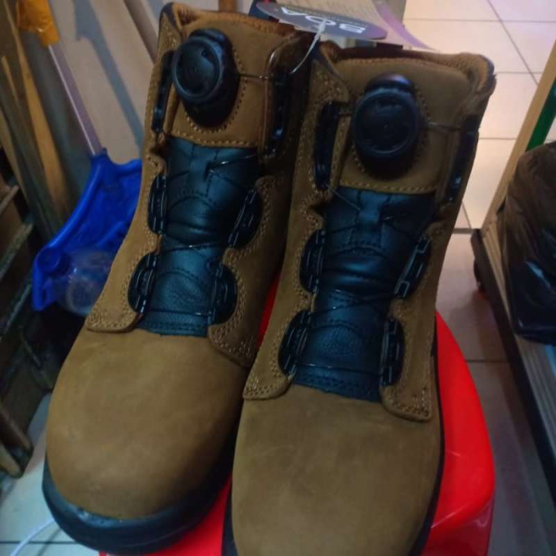 Jual Sepatu Safety Red Wing 4216 Safety Shoes Di Seller Hattiee Shop ...