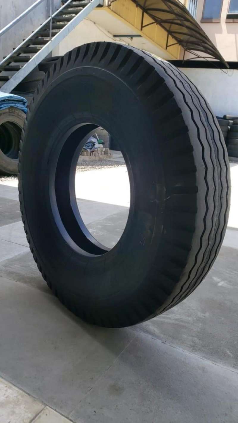 Jual Dunlop 900 - 20 14pr Rm9 Ban Luar Cargo Truck Ukuran 900 R20 Di ...