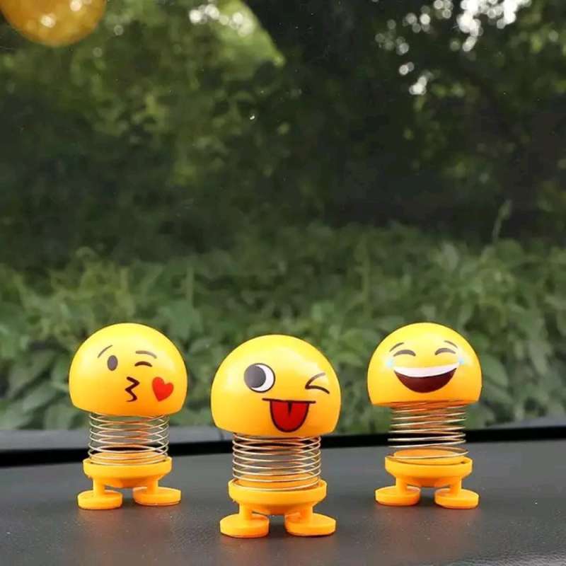 Jual Boneka Per Bergoyang Hiasan Dashboard Mobil Spring Emoji Emoticon ...