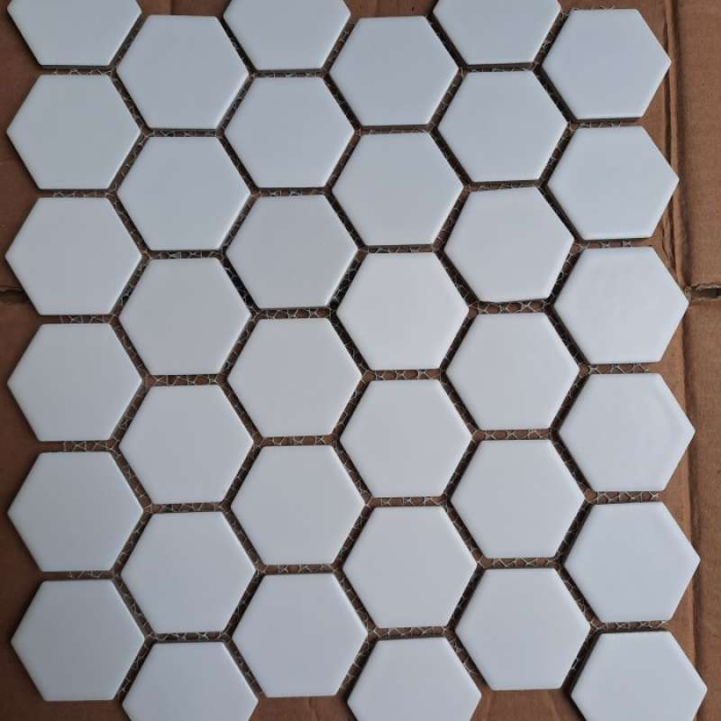 Jual Keramik Dinding Putih Matte/ Kitchen Set / Mosaic Mass Type Hex 2 ...