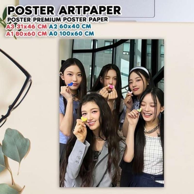 Promo Poster NewJeans KPOP New Jeans Minji, Hanni, Danielle, Haerin, dan Hyein New Jean Dinding ...
