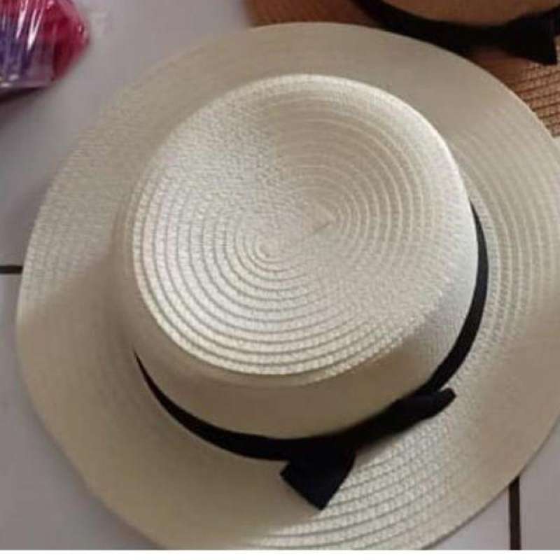 8 Topi yang Bagus untuk Wanita, Simak Rekomendasinya! - Blibli Friends