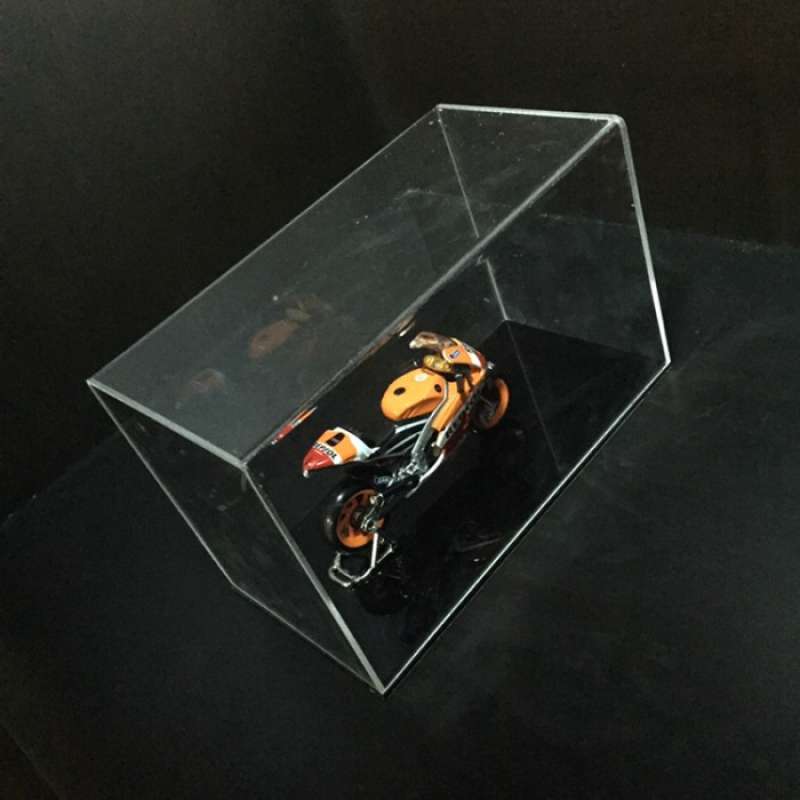 Jual Display Case Akrilik Motogp Skala 18 Bahan Akrilik di Seller ...