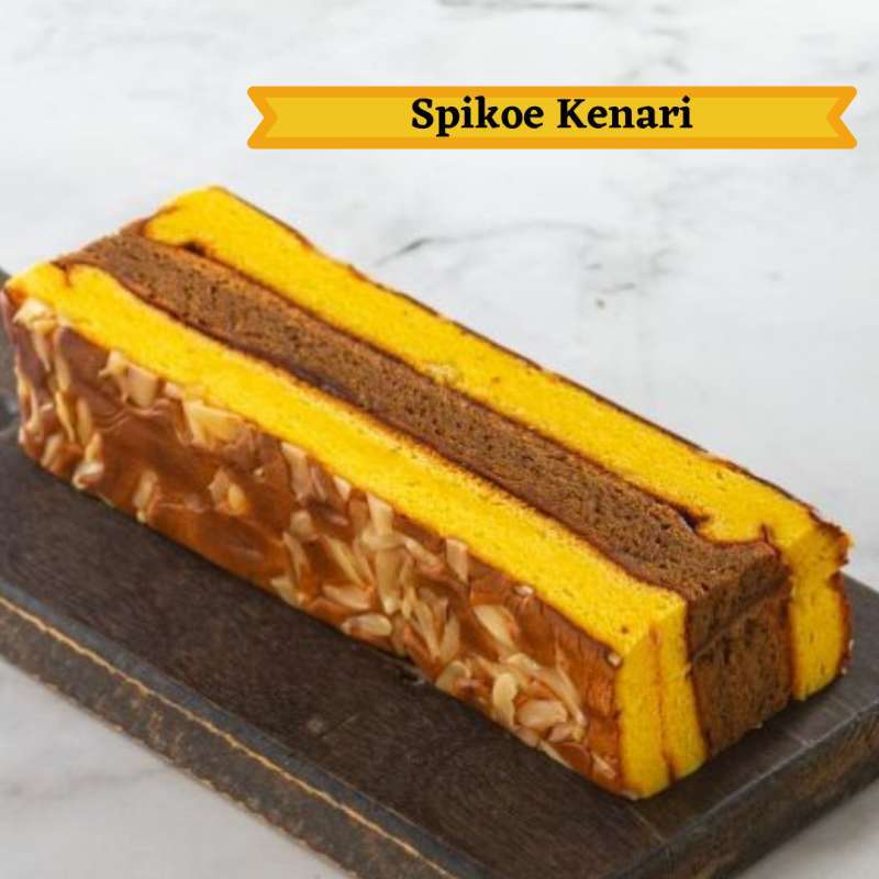 Jual Livana Spikoe Kenari Kue Lapis Oleh-oleh Khas Surabaya 22x6 cm ...